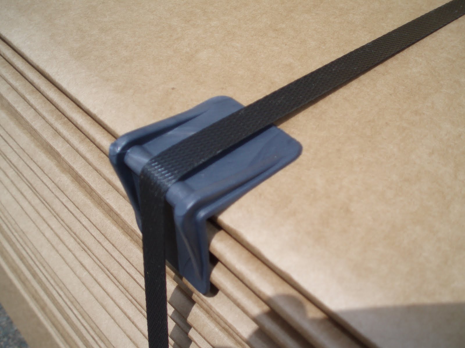 Keeping Cargo Secure: The Role of Pallet Strapping in Modern Industries ...